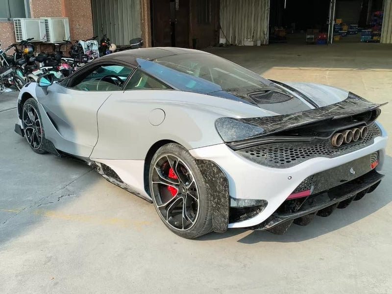 Mclaren 720s and 765LT Carbon Fiber Conversion Full Body Kit