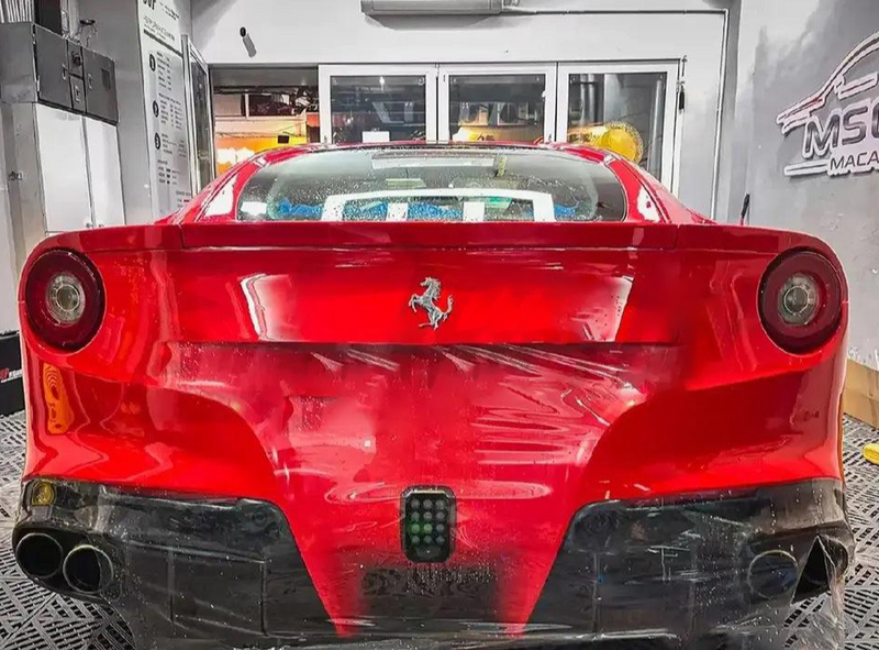 Ferrari F12 Carbon Fiber Rear Diffuser | Eurobahndynamics