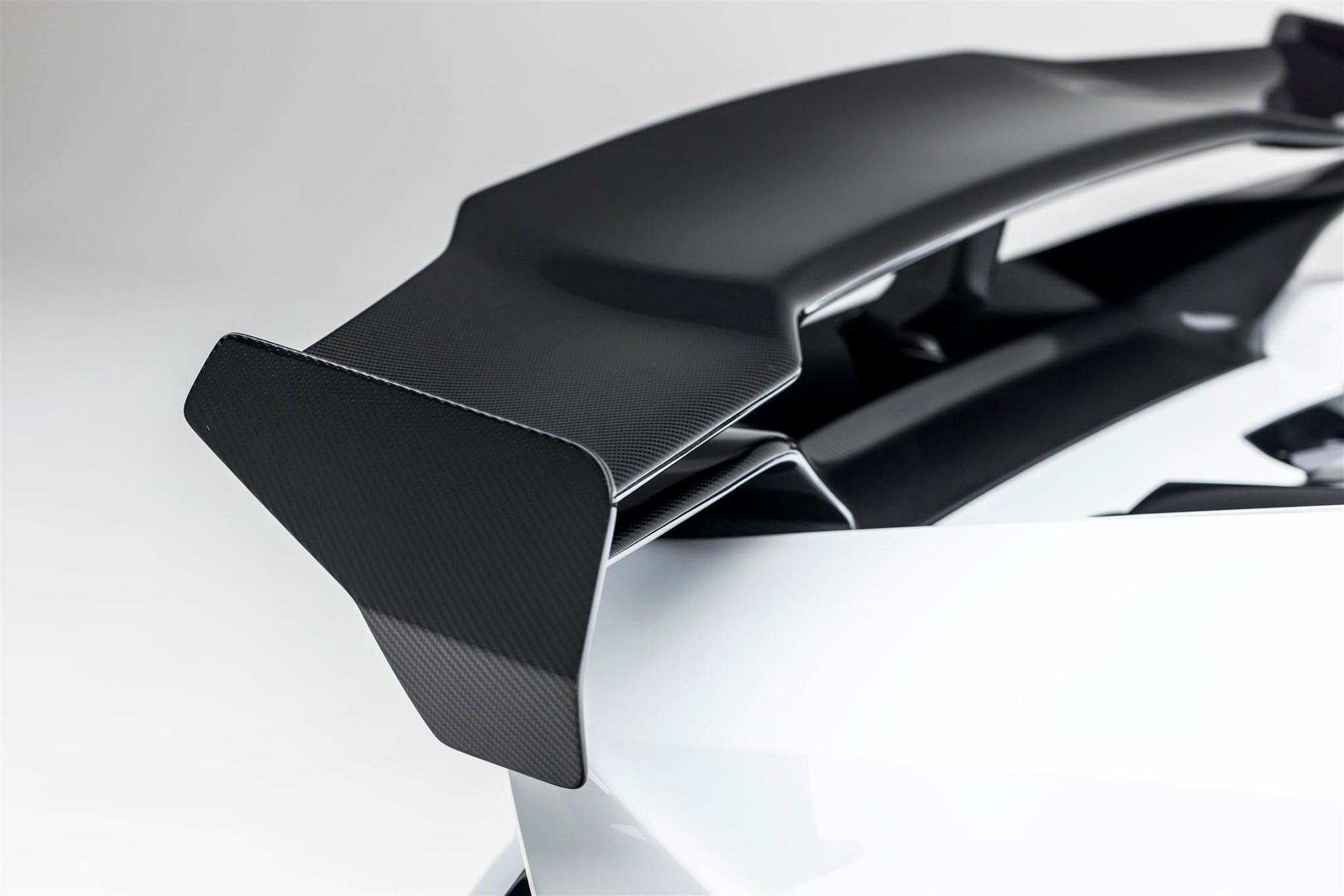 Lamborghini Huracan Artisan Carbon Fiber Wing | Eurobahndynamics